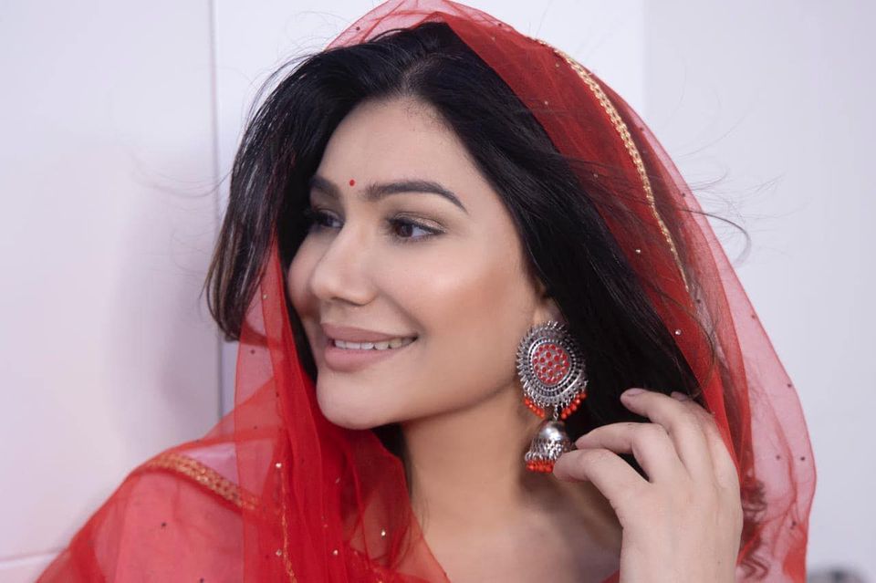 Kangna Sharma Wiki, Biography, Age, Movies, Family, Images - wikimylinks