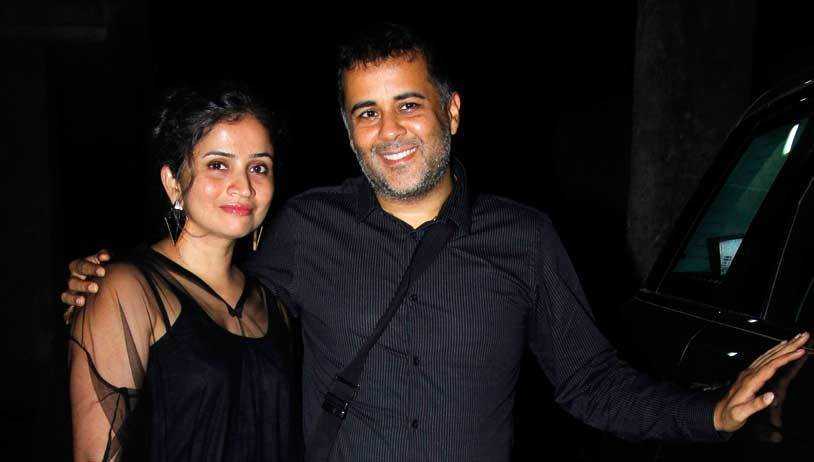 Anusha Bhagat (Chetan Bhagat Wife) Wiki, Biography, Age, Images ...