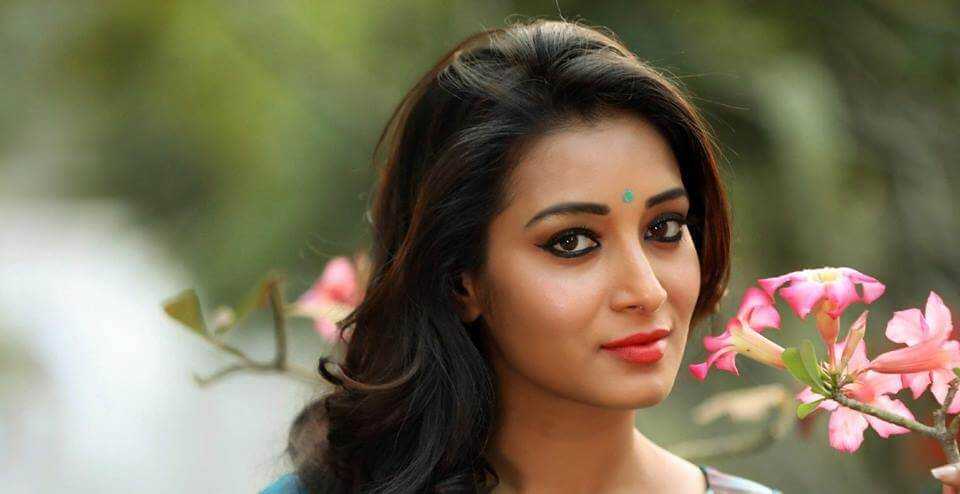 Bhanu Sri Wiki, Biography, Age, Images - wikimylinks