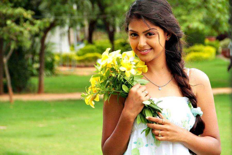 Aparna Mukerjee (Arvind Swamy Wife) Wiki, Biography, Age, Images ...