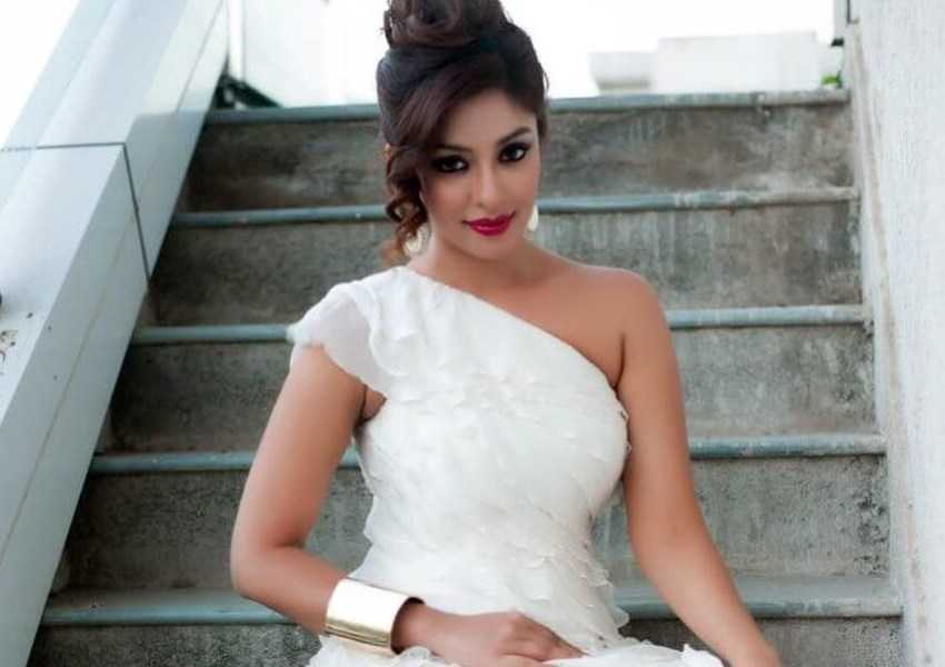 Payal Ghosh Wiki, Biography, Age, Movies, Family, Images - wikimylinks