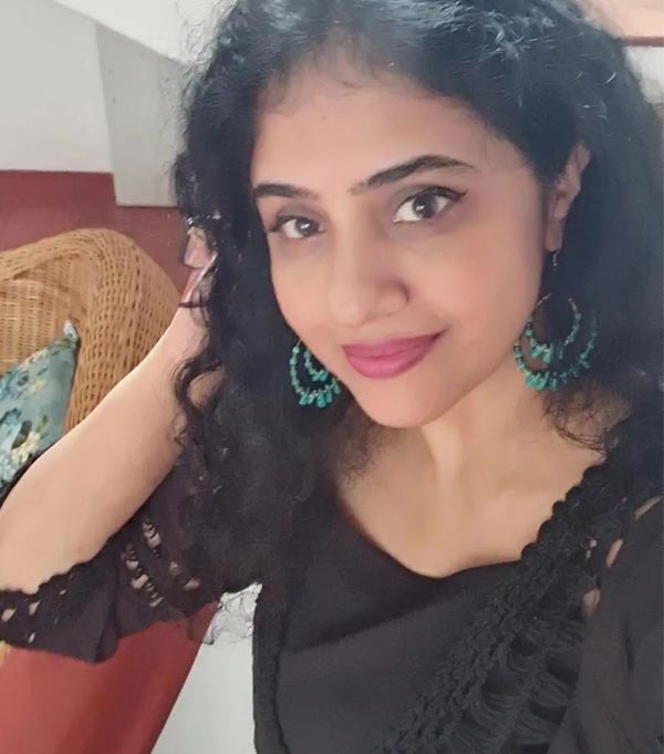 Methil Devika (Mukesh Wife) Wiki, Biography, Age, Dance, Husband ...