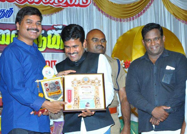 Viveka (Lyricist) Wiki, Biography, Age, Songs List, Images - wikimylinks